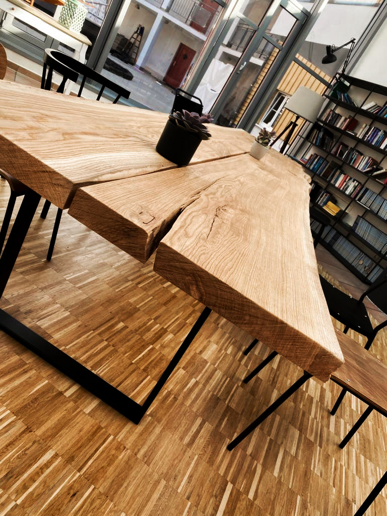 Stół z litego drewna - HOLZOFFICE Stół z litego drewna - HOLZOFFICE